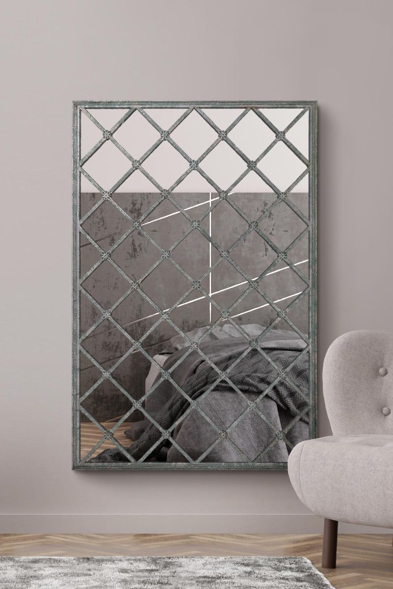 Garden Mirror Lattice Trellis - 122x81cm - Weycroft