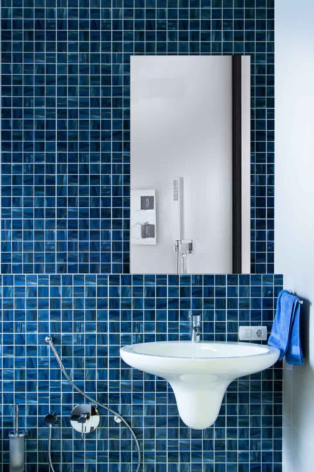 Mirror Wall Panels (Polished Edge 4mm + 4 Holes)